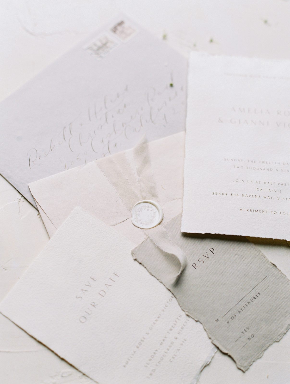 Creating beautiful Flatlays | mallorydawn.com