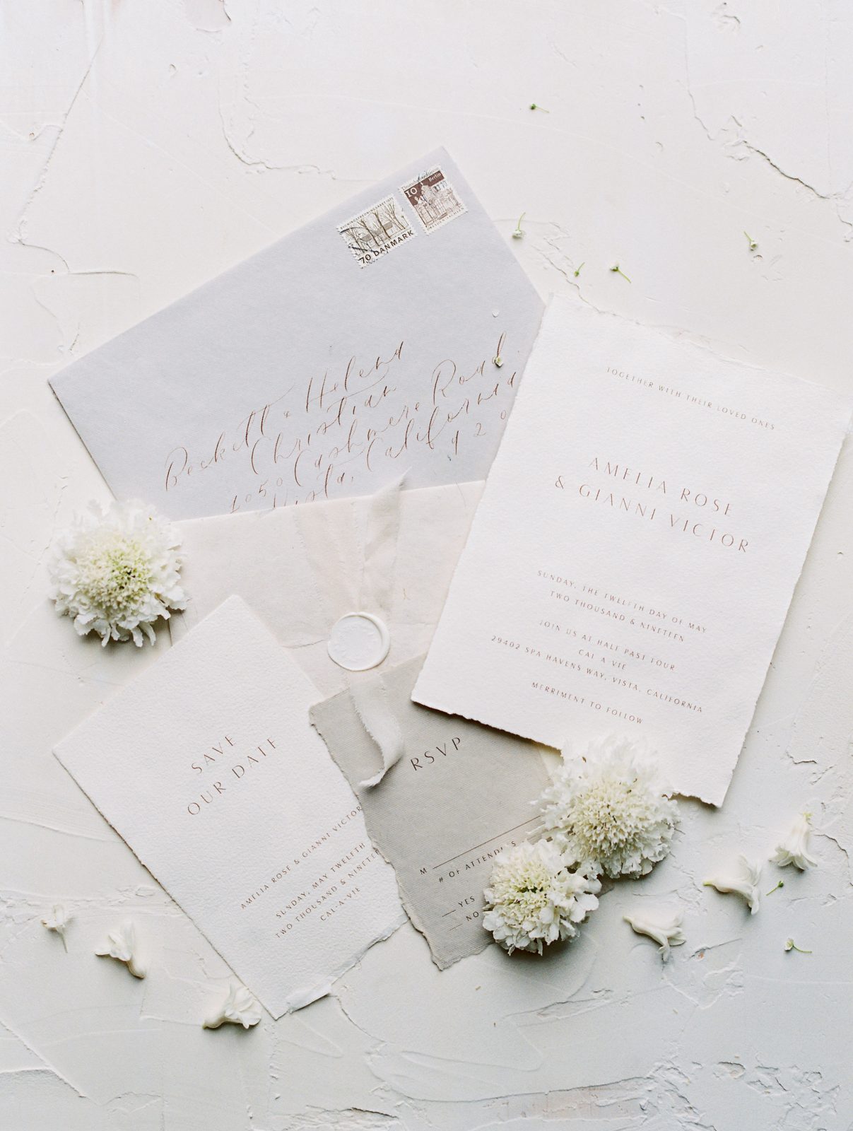 Creating beautiful Flatlays | mallorydawn.com